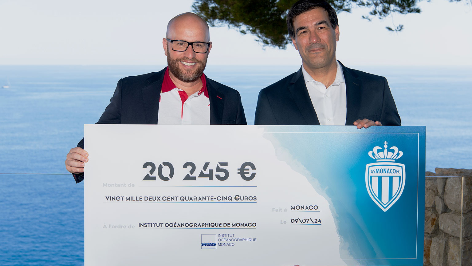 L’AS MONACO REMET UN CHEQUE DE 20 245 EUROS A L’INSTITUT ...